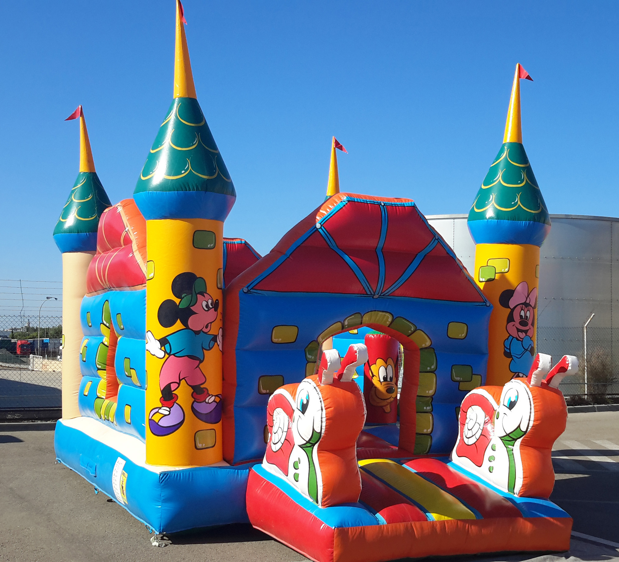 Hinchable Caragol Castillo Disney | www.fiestalea.com